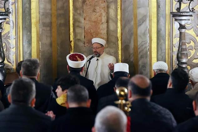 Gençlerle Ayasofya-i Kebir Camii Şerifinde Sabah Namazı Buluşması