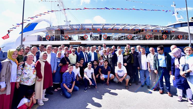 Üsküdar Belediyesi Valide Sultan Gemisi Hizmete Başladı