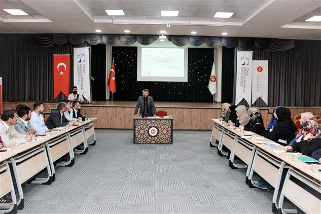 TOKAT MÜFTÜLÜĞÜ TOGÜ İŞBİRLİĞİ İLE YAZ KUR'AN KURSLARI SEMİNERİ DÜZENLENDİ