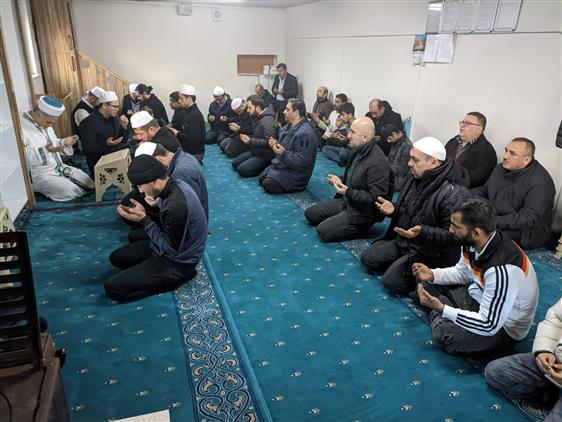 İsmetpaşa Mah. Hz. Fatıma Camii’nde Sabah Namazı Buluşması Düzenlendi İsmetpaşa Mah. Hz. Fatıma Camii’nde Sabah Namazı Buluşması Düzenlendi